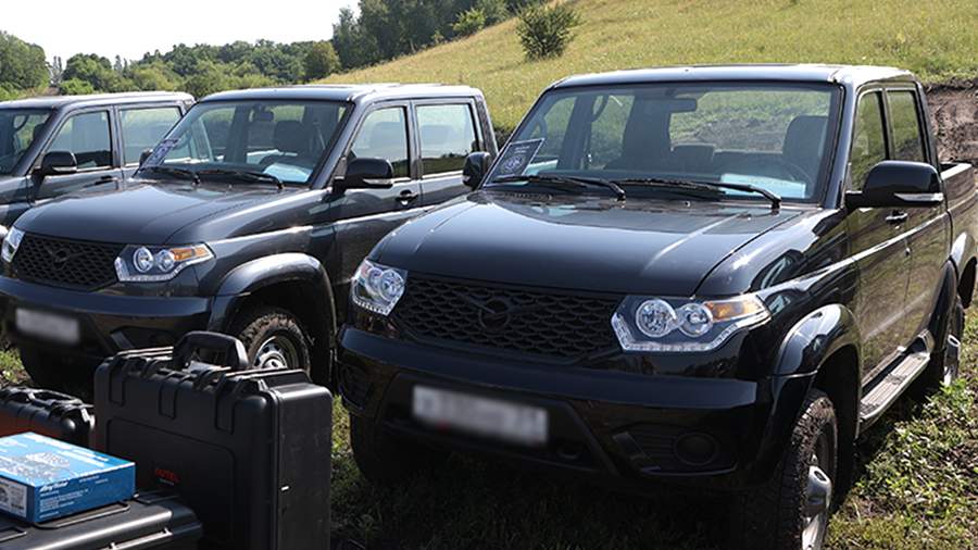 UAZ was second only to one Chinese model in the pickup truck market. | Auto News | Izvestia | 17 ...